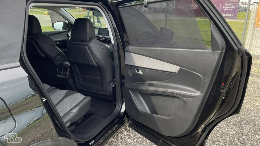 Black Peugeot 5008 2017 in Marijampole, with an engine capacity of 1.60 L and mileage of 243 thousand km for 11600 €, photo 23 on AUTOMOTO.COM.LV