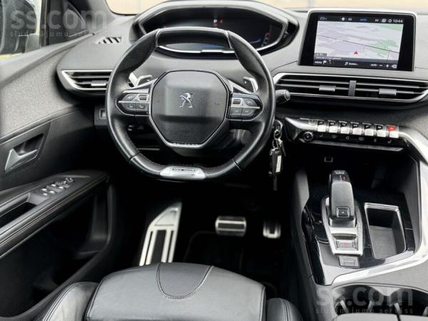 Black Peugeot 5008 2017 in Riga, with an engine capacity of 1.60 L and mileage of 234 thousand km for 14300 €, photo 4 on AUTOMOTO.COM.LV