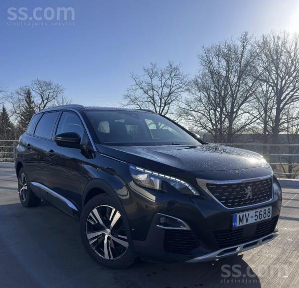 Black Peugeot 5008 2017 in Riga, with an engine capacity of 1.60 L and mileage of 221 thousand km for 12800 €, photo 2 on AUTOMOTO.COM.LV