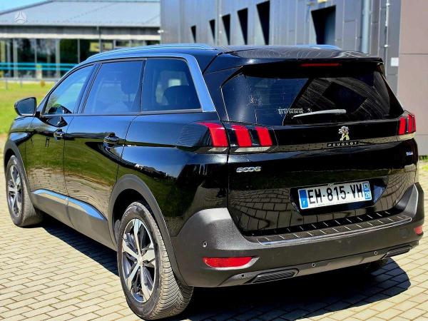 Melns Peugeot 5008 2017 Klaipėda, ar dzinēja tilpumu 1.20 L un nobraukumu 159 tūkst. km par 9800 €, foto 6 vietnē AUTOMOTO.COM.LV