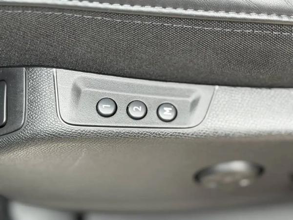 Melns Peugeot 5008 2017 Rīga, ar dzinēja tilpumu 1.60 L un nobraukumu 234 tūkst. km par 14300 €, foto 9 vietnē AUTOMOTO.COM.LV
