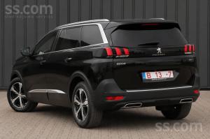 Black Peugeot 5008 2017 in Tukums, with an engine capacity of 2.00 L and mileage of 242 thousand km for 15900 €, photo 3 on AUTOMOTO.COM.LV