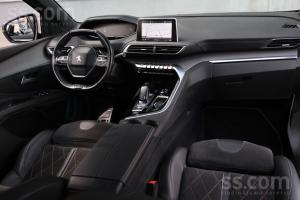 Black Peugeot 5008 2017 in Tukums, with an engine capacity of 2.00 L and mileage of 242 thousand km for 15900 €, photo 6 on AUTOMOTO.COM.LV
