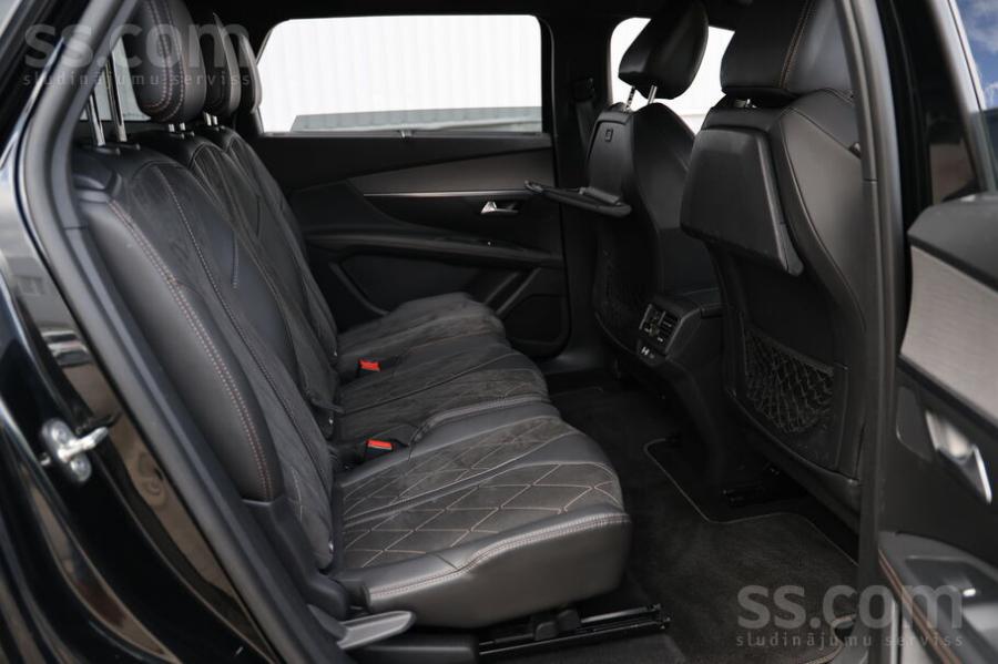 Black Peugeot 5008 2017 in Tukums, with an engine capacity of 2.00 L and mileage of 242 thousand km for 15900 €, photo 9 on AUTOMOTO.COM.LV