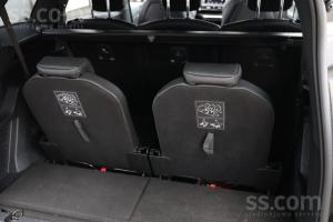 Black Peugeot 5008 2017 in Tukums, with an engine capacity of 2.00 L and mileage of 242 thousand km for 15900 €, photo 10 on AUTOMOTO.COM.LV