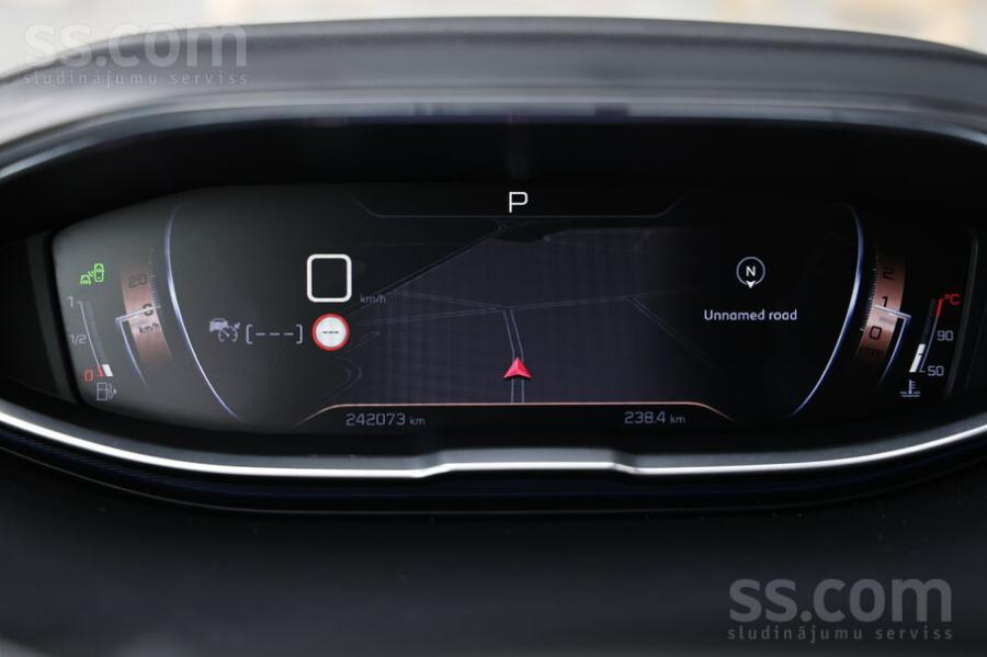 Black Peugeot 5008 2017 in Tukums, with an engine capacity of 2.00 L and mileage of 242 thousand km for 15900 €, photo 26 on AUTOMOTO.COM.LV
