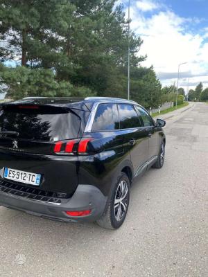 Melns Peugeot 5008 2017 Tauragė, ar dzinēja tilpumu 1.20 L un nobraukumu 87 tūkst. km par 9499 €, foto 5 vietnē AUTOMOTO.COM.LV