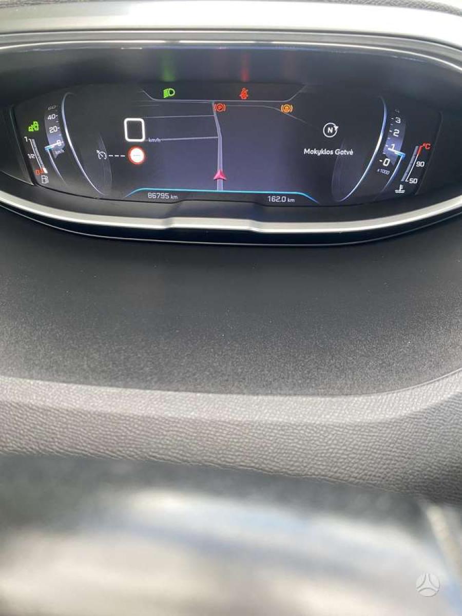 Melns Peugeot 5008 2017 Tauragė, ar dzinēja tilpumu 1.20 L un nobraukumu 87 tūkst. km par 9499 €, foto 11 vietnē AUTOMOTO.COM.LV