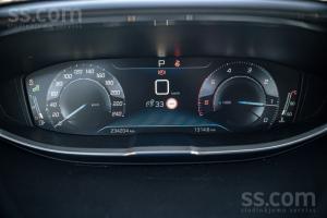 Black Peugeot 5008 2017 in Riga, with an engine capacity of 1.60 L and mileage of 234 thousand km for 13890 €, photo 18 on AUTOMOTO.COM.LV