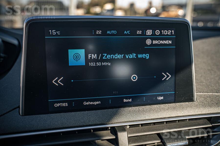 Black Peugeot 5008 2017 in Riga, with an engine capacity of 1.60 L and mileage of 234 thousand km for 13890 €, photo 19 on AUTOMOTO.COM.LV