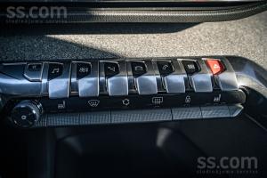 Black Peugeot 5008 2017 in Riga, with an engine capacity of 1.60 L and mileage of 234 thousand km for 13890 €, photo 20 on AUTOMOTO.COM.LV