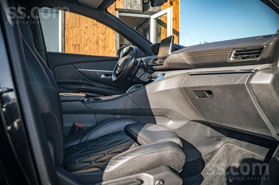 Black Peugeot 5008 2017 in Riga, with an engine capacity of 1.60 L and mileage of 234 thousand km for 13890 €, photo 23 on AUTOMOTO.COM.LV