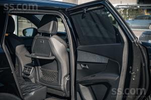 Black Peugeot 5008 2017 in Riga, with an engine capacity of 1.60 L and mileage of 234 thousand km for 13890 €, photo 28 on AUTOMOTO.COM.LV