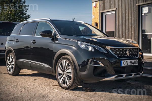 Black Peugeot 5008 2017 in Riga, with an engine capacity of 1.60 L and mileage of 234 thousand km for 13890 €, photo 1 on AUTOMOTO.COM.LV