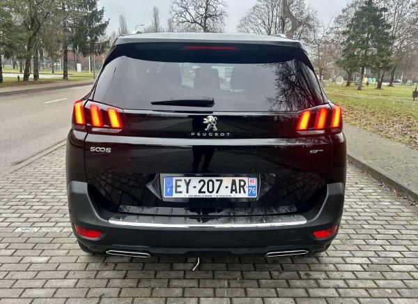 Black Peugeot 5008 2018 in Taurage, with an engine capacity of 2.00 L and mileage of 202 thousand km for 12600 €, photo 3 on AUTOMOTO.COM.LV