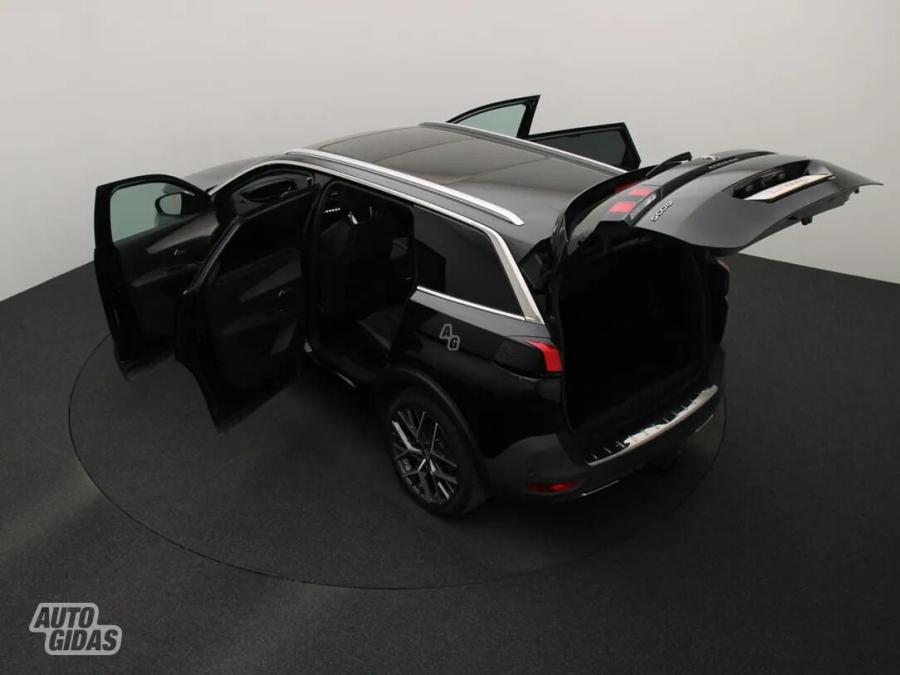 Black Peugeot 5008 2018 in Vilnius, with an engine capacity of 2.00 L and mileage of 279 thousand km for 14399 €, photo 14 on AUTOMOTO.COM.LV