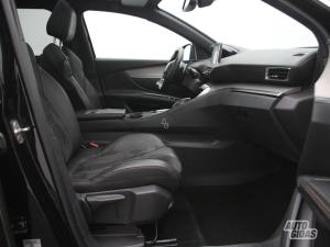 Black Peugeot 5008 2018 in Vilnius, with an engine capacity of 2.00 L and mileage of 279 thousand km for 14399 €, photo 15 on AUTOMOTO.COM.LV