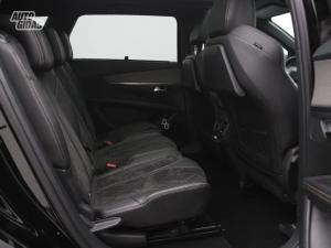 Black Peugeot 5008 2018 in Vilnius, with an engine capacity of 2.00 L and mileage of 279 thousand km for 14399 €, photo 16 on AUTOMOTO.COM.LV