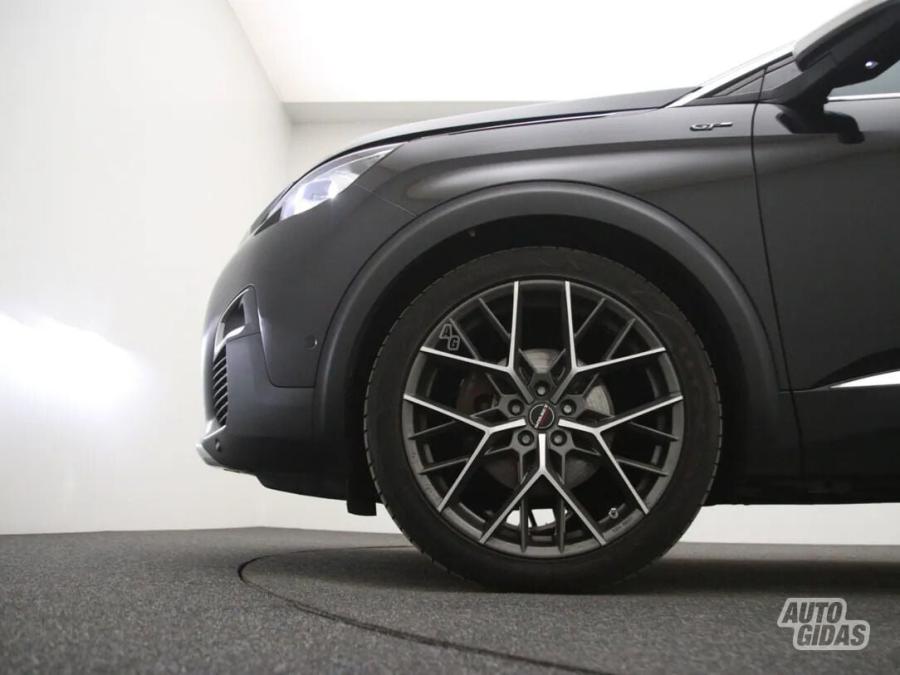 Black Peugeot 5008 2018 in Vilnius, with an engine capacity of 2.00 L and mileage of 279 thousand km for 14399 €, photo 28 on AUTOMOTO.COM.LV