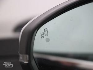Black Peugeot 5008 2018 in Vilnius, with an engine capacity of 2.00 L and mileage of 279 thousand km for 14399 €, photo 32 on AUTOMOTO.COM.LV
