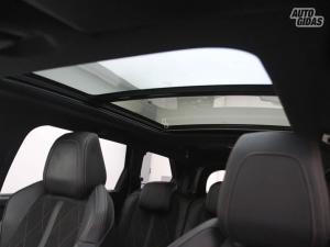 Black Peugeot 5008 2018 in Vilnius, with an engine capacity of 2.00 L and mileage of 279 thousand km for 14399 €, photo 37 on AUTOMOTO.COM.LV