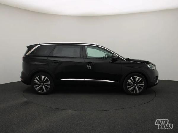 Black Peugeot 5008 2018 in Vilnius, with an engine capacity of 1.60 L and mileage of 235 thousand km for 12399 €, photo 9 on AUTOMOTO.COM.LV