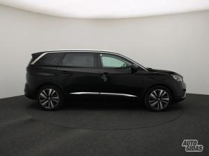 Black Peugeot 5008 2018 in Vilnius, with an engine capacity of 1.60 L and mileage of 235 thousand km for 12399 €, photo 10 on AUTOMOTO.COM.LV