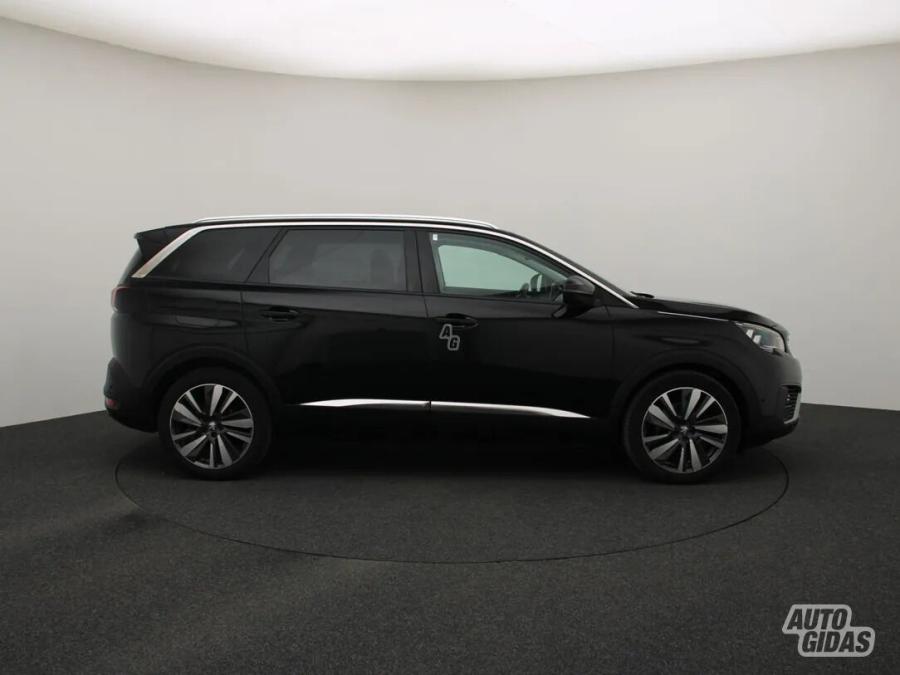 Black Peugeot 5008 2018 in Vilnius, with an engine capacity of 1.60 L and mileage of 235 thousand km for 12399 €, photo 10 on AUTOMOTO.COM.LV