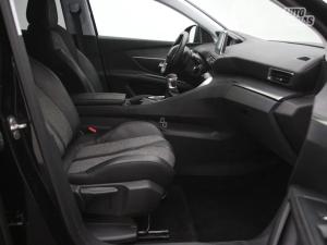 Black Peugeot 5008 2018 in Vilnius, with an engine capacity of 1.60 L and mileage of 235 thousand km for 12399 €, photo 15 on AUTOMOTO.COM.LV