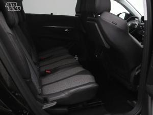 Black Peugeot 5008 2018 in Vilnius, with an engine capacity of 1.60 L and mileage of 235 thousand km for 12399 €, photo 16 on AUTOMOTO.COM.LV