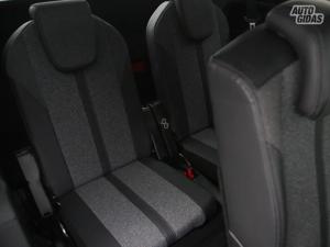 Black Peugeot 5008 2018 in Vilnius, with an engine capacity of 1.60 L and mileage of 235 thousand km for 12399 €, photo 17 on AUTOMOTO.COM.LV
