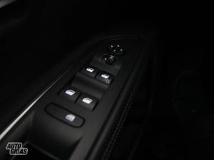 Black Peugeot 5008 2018 in Vilnius, with an engine capacity of 1.60 L and mileage of 235 thousand km for 12399 €, photo 27 on AUTOMOTO.COM.LV