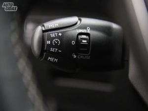 Black Peugeot 5008 2018 in Vilnius, with an engine capacity of 1.60 L and mileage of 235 thousand km for 12399 €, photo 32 on AUTOMOTO.COM.LV