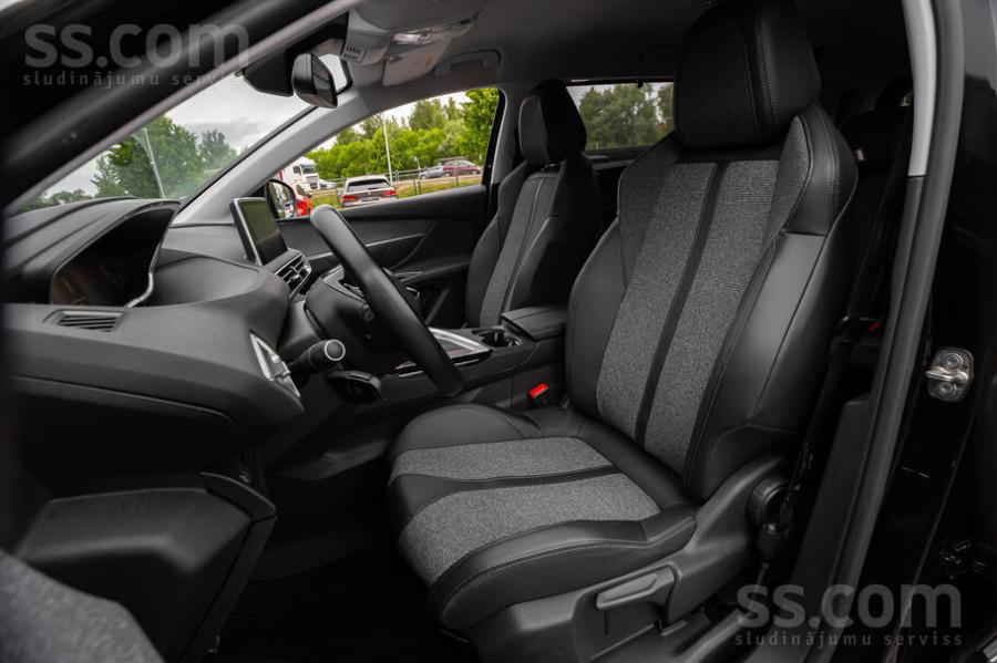 Black Peugeot 5008 2018 in Jelgava, with an engine capacity of 1.20 L and mileage of 125 thousand km for 10750 €, photo 11 on AUTOMOTO.COM.LV