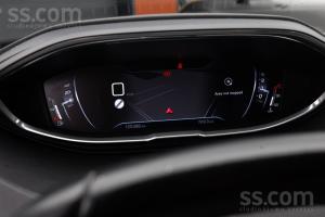 Black Peugeot 5008 2018 in Jelgava, with an engine capacity of 1.20 L and mileage of 125 thousand km for 10750 €, photo 17 on AUTOMOTO.COM.LV