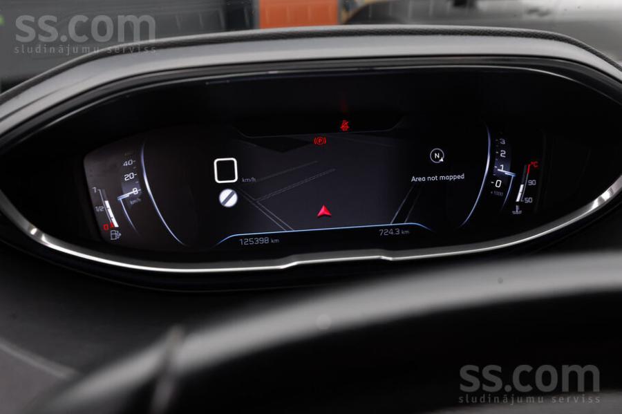 Black Peugeot 5008 2018 in Jelgava, with an engine capacity of 1.20 L and mileage of 125 thousand km for 10750 €, photo 17 on AUTOMOTO.COM.LV