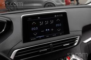 Black Peugeot 5008 2018 in Jelgava, with an engine capacity of 1.20 L and mileage of 125 thousand km for 10750 €, photo 23 on AUTOMOTO.COM.LV