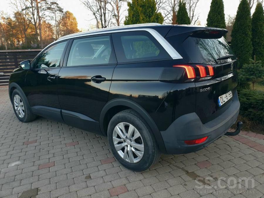 Black Peugeot 5008 2018 in Riga, with an engine capacity of 1.50 L and mileage of 123 thousand km for 12100 €, photo 5 on AUTOMOTO.COM.LV