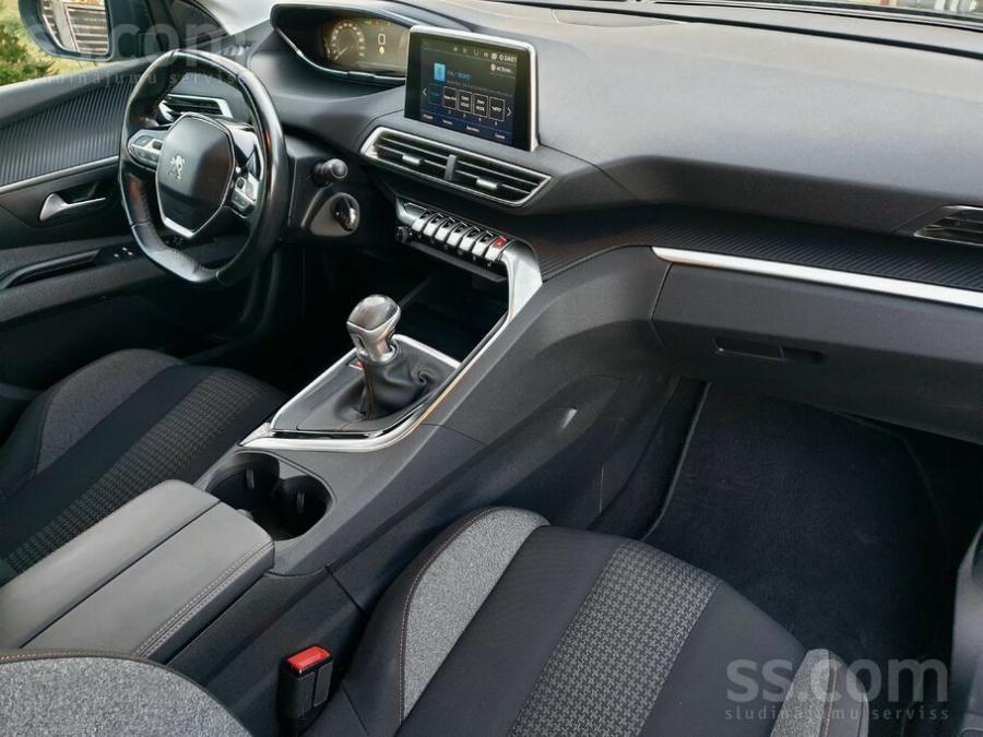Black Peugeot 5008 2018 in Riga, with an engine capacity of 1.50 L and mileage of 123 thousand km for 12100 €, photo 15 on AUTOMOTO.COM.LV