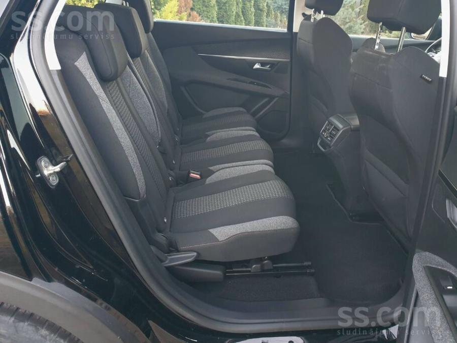 Black Peugeot 5008 2018 in Riga, with an engine capacity of 1.50 L and mileage of 123 thousand km for 12100 €, photo 17 on AUTOMOTO.COM.LV