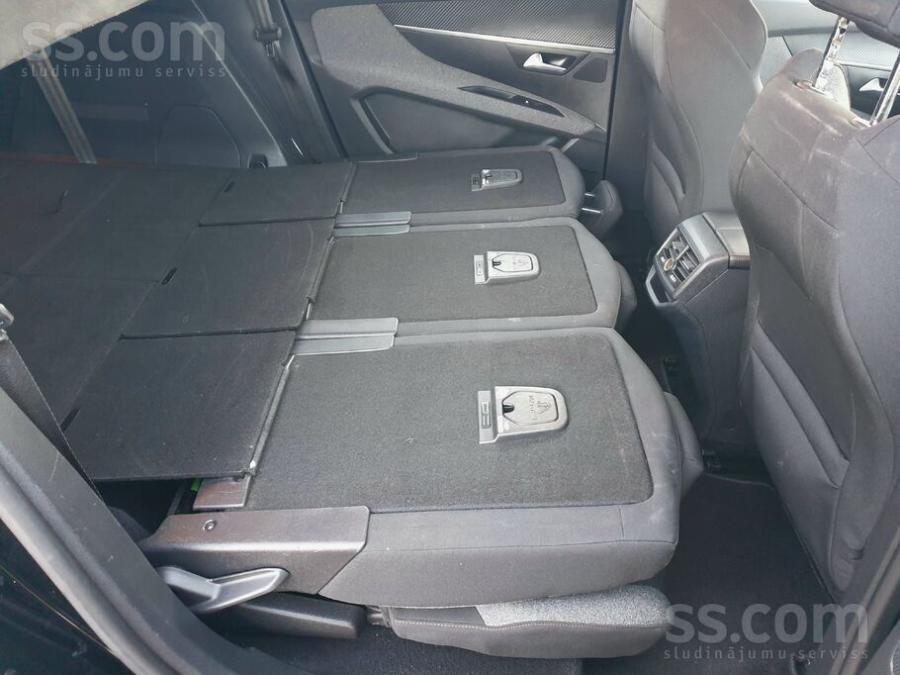 Black Peugeot 5008 2018 in Riga, with an engine capacity of 1.50 L and mileage of 123 thousand km for 12100 €, photo 18 on AUTOMOTO.COM.LV