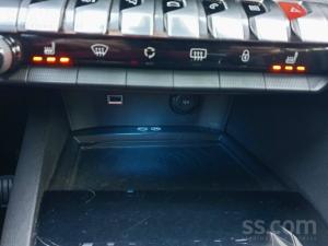 Black Peugeot 5008 2018 in Riga, with an engine capacity of 1.50 L and mileage of 123 thousand km for 12100 €, photo 23 on AUTOMOTO.COM.LV