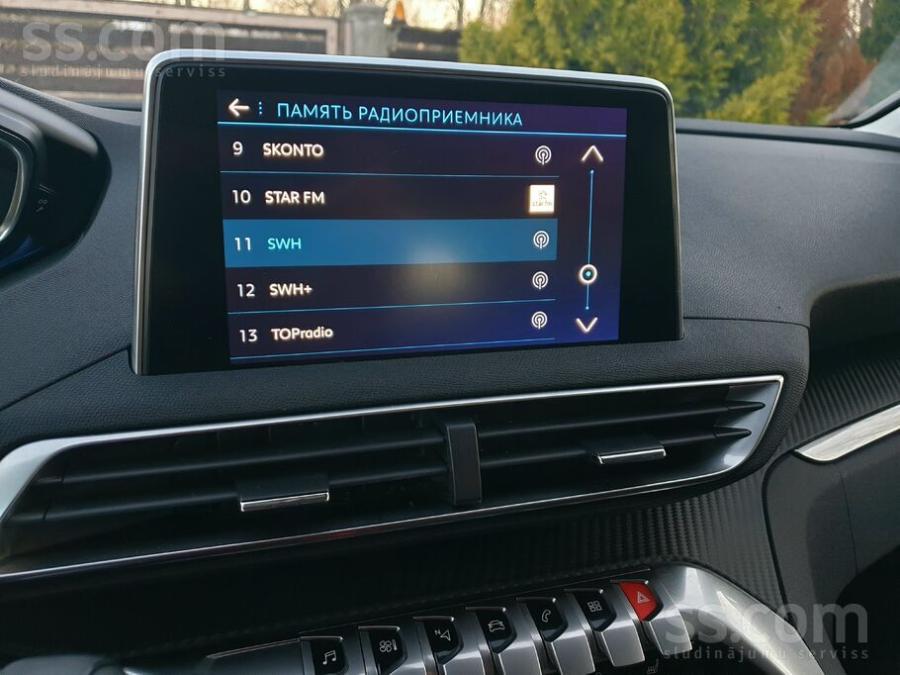 Black Peugeot 5008 2018 in Riga, with an engine capacity of 1.50 L and mileage of 123 thousand km for 12100 €, photo 27 on AUTOMOTO.COM.LV