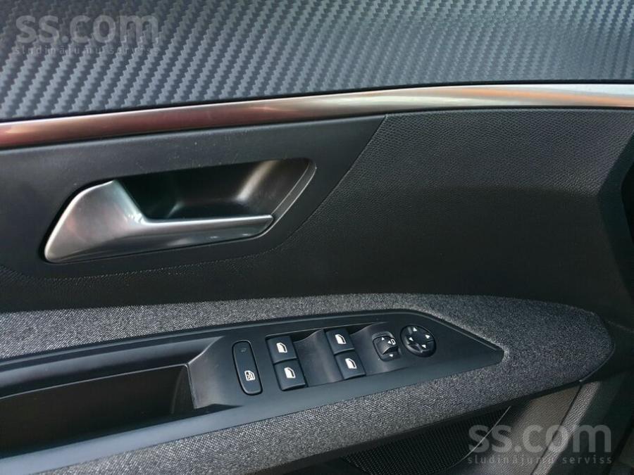 Black Peugeot 5008 2018 in Riga, with an engine capacity of 1.50 L and mileage of 123 thousand km for 12100 €, photo 28 on AUTOMOTO.COM.LV