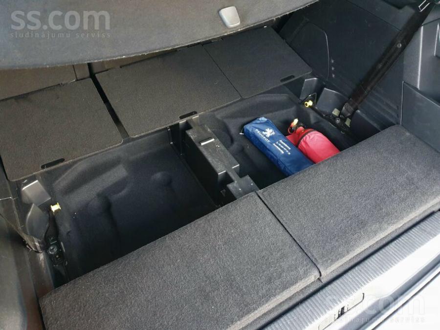 Black Peugeot 5008 2018 in Riga, with an engine capacity of 1.50 L and mileage of 123 thousand km for 12100 €, photo 31 on AUTOMOTO.COM.LV