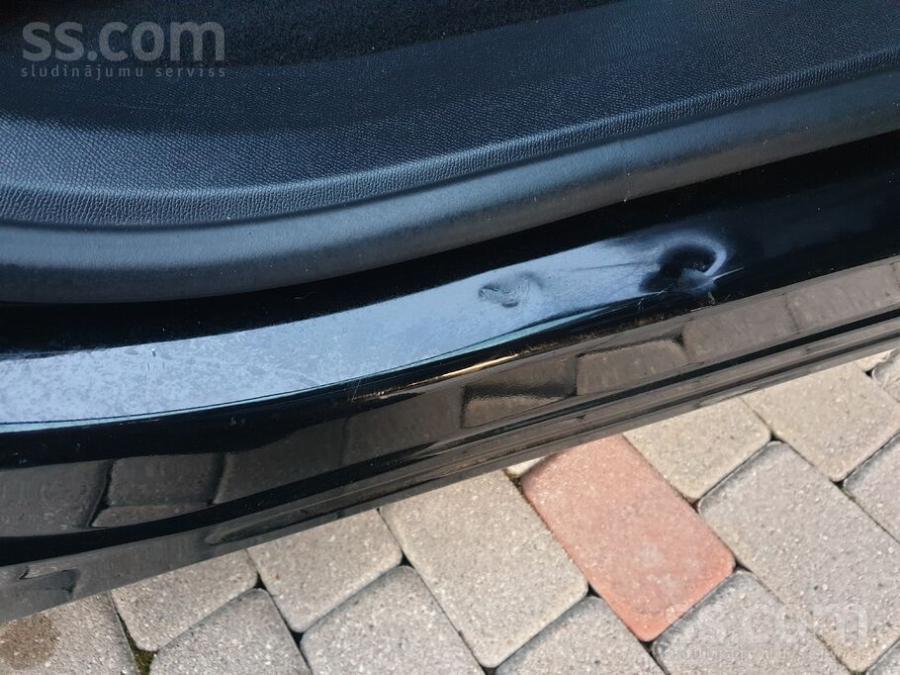 Black Peugeot 5008 2018 in Riga, with an engine capacity of 1.50 L and mileage of 123 thousand km for 12100 €, photo 35 on AUTOMOTO.COM.LV
