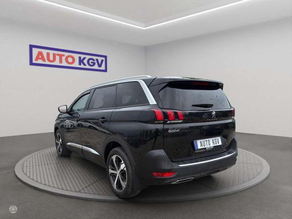 Black Peugeot 5008 2018 in Kaunas, with an engine capacity of 1.20 L and mileage of 235 thousand km for 12499 €, photo 3 on AUTOMOTO.COM.LV