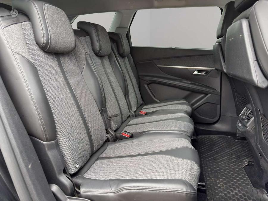 Melns Peugeot 5008 2018 Kauņa, ar dzinēja tilpumu 1.20 L un nobraukumu 235 tūkst. km par 12499 €, foto 10 vietnē AUTOMOTO.COM.LV