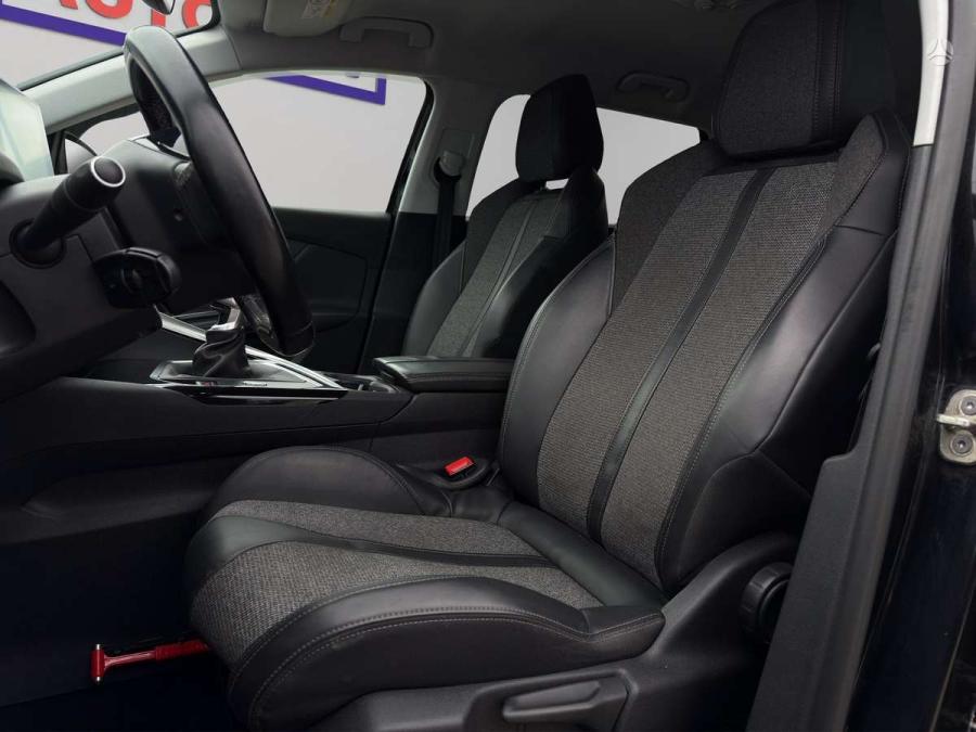 Melns Peugeot 5008 2018 Kauņa, ar dzinēja tilpumu 1.20 L un nobraukumu 235 tūkst. km par 12499 €, foto 15 vietnē AUTOMOTO.COM.LV