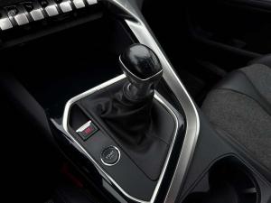 Melns Peugeot 5008 2018 Kauņa, ar dzinēja tilpumu 1.20 L un nobraukumu 235 tūkst. km par 12499 €, foto 16 vietnē AUTOMOTO.COM.LV